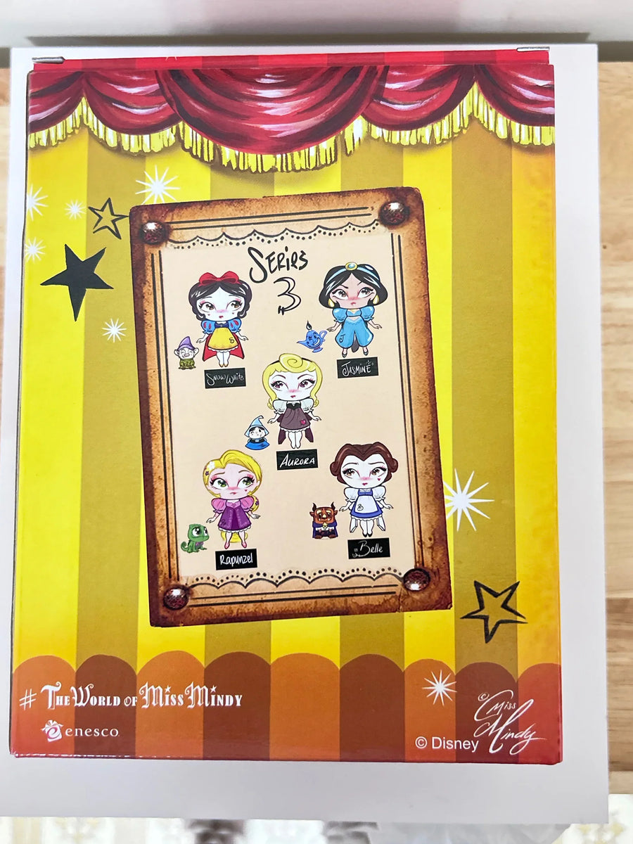 Don't Miss Out-Buy Disney Showcase Collection Snow White World of Miss ...